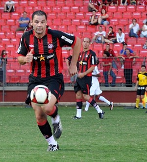 Presente nas três Libertadores, Cocito cita duelo com Chivas como ...