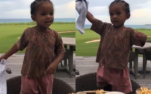 Filhinho de 2 anos de Kim Kardashian rouba a cena dançando; vídeos ...