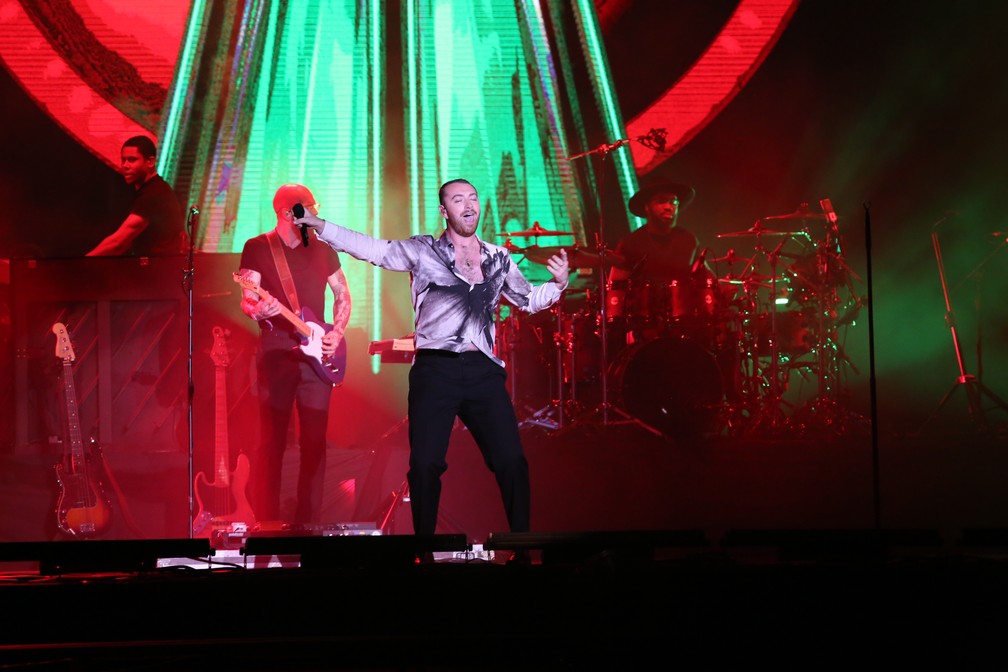 Sam Smith faz aquecimento romântico em show pré-Lollapalooza ...