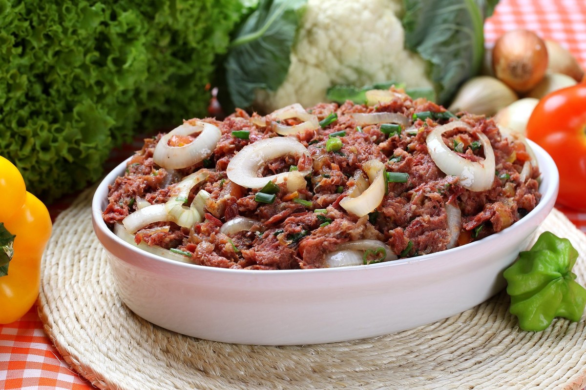 Confira duas receitas deliciosas com charque, típicas do tropeirismo ...