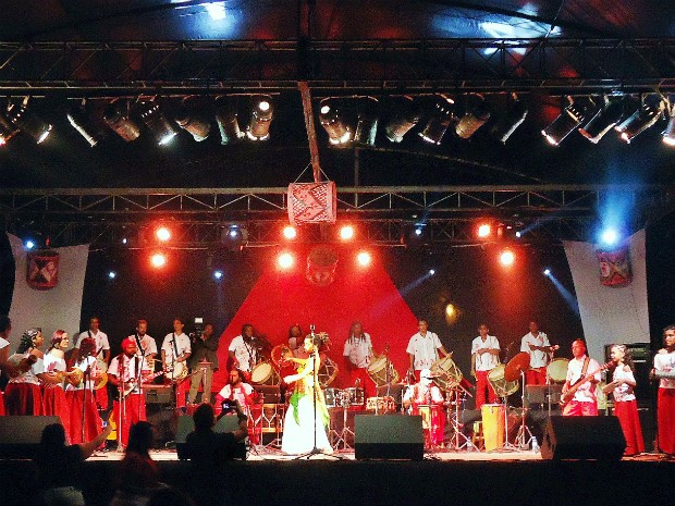 G1 - Famiguê Trovão do Norte vai do maracatu ao congado mineiro ...