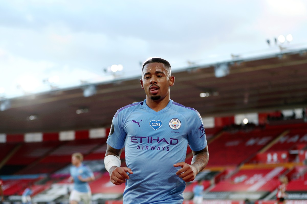 Em melhor temporada, Gabriel Jesus celebra 150 jogos pelo City e vê ...