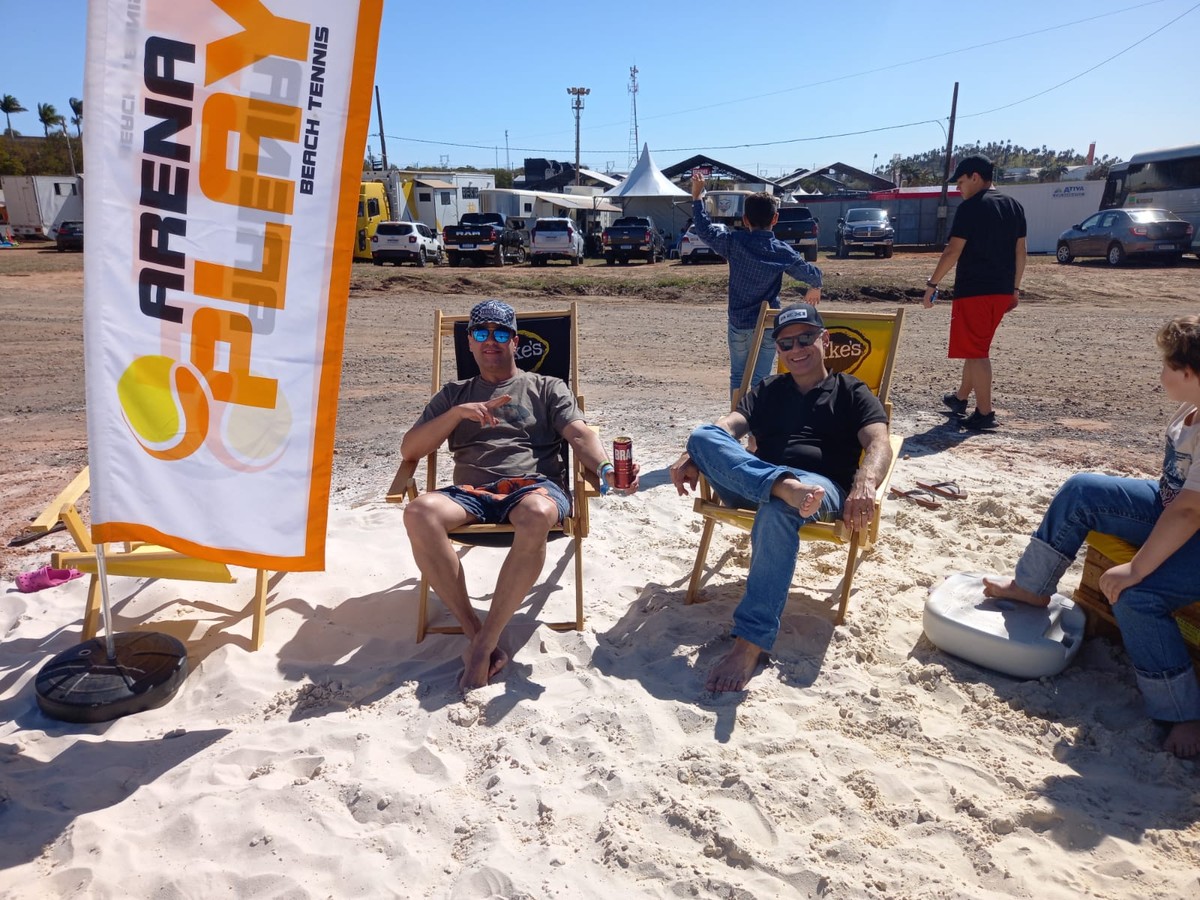 Camping para peões do Rodeio de Jaguariúna tem quadra de beach tennis ...