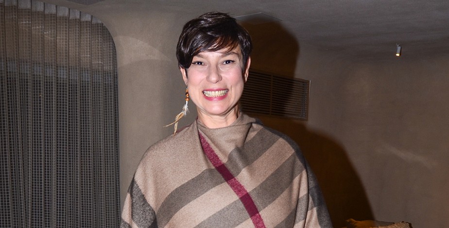 Maria Paula faz aparição rara com namorado de 60 anos, mestre de kung fu