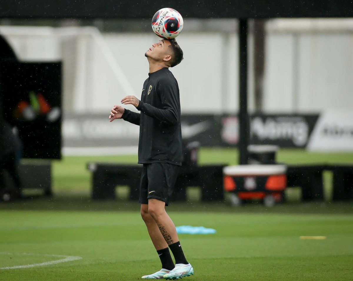 Adson desfalcará o Corinthians na estreia do Campeonato Paulista ...