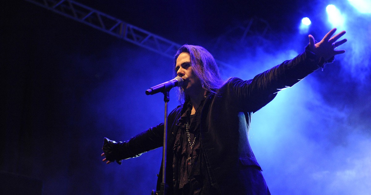 G1 - André Matos fecha o APR 2013 relembrando 1º álbum do Angra ...