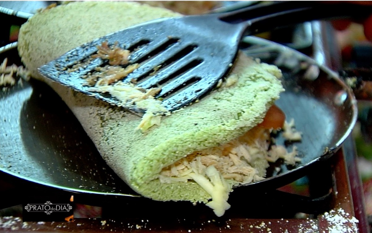 Veja como fazer massa de tapioca com cenoura | Prato do Dia | G1