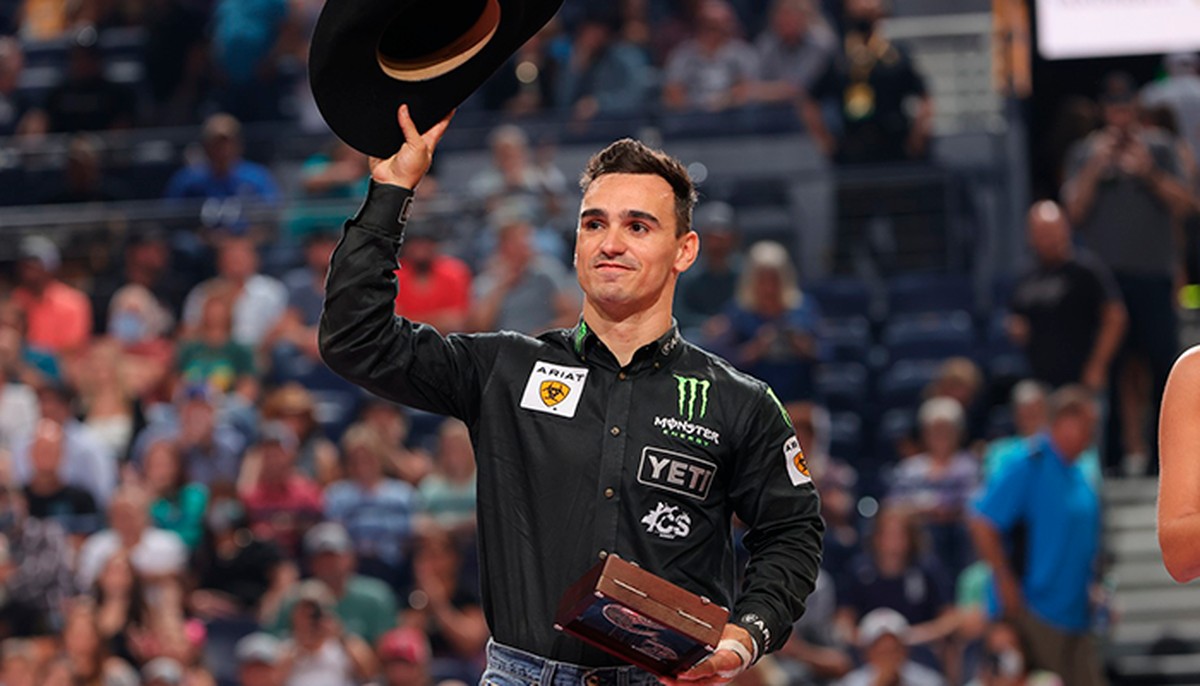 José Vitor Leme pulveriza recorde e fatura etapa da PBR em Nashville ...