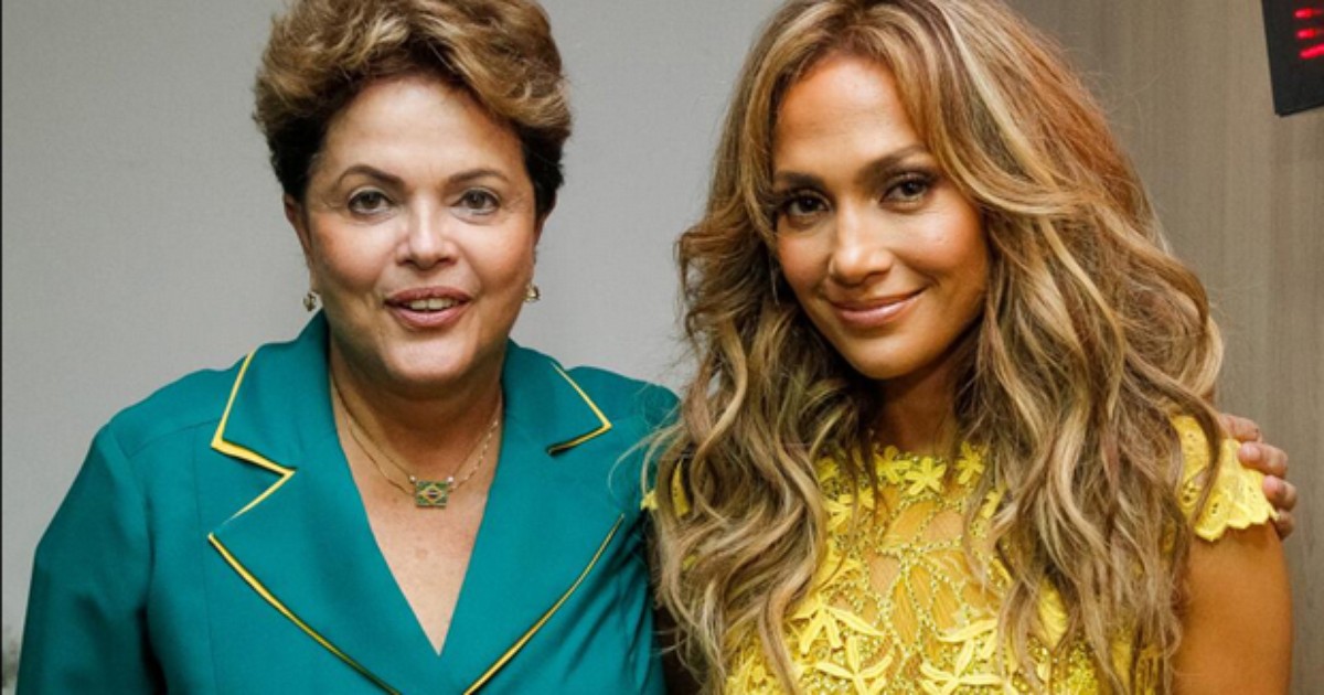 G1 - Dilma posa para foto ao lado da cantora Jennifer Lopez - notícias ...