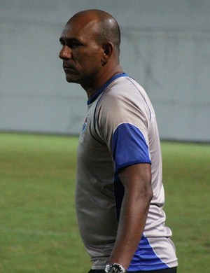 Após ter jogador expulso, Ney Júnior exalta coletividade em vitóra do Fast