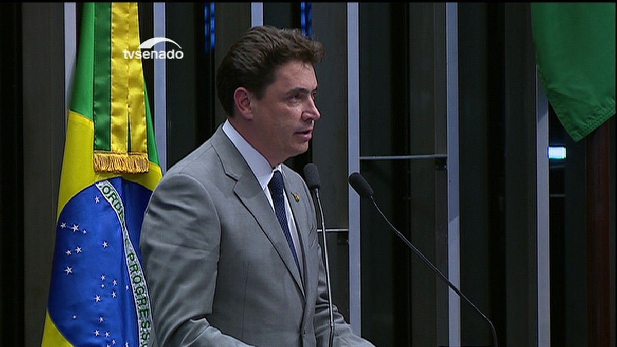 Helicóptero que levava senador Wilder Morais faz pouso forçado em ...