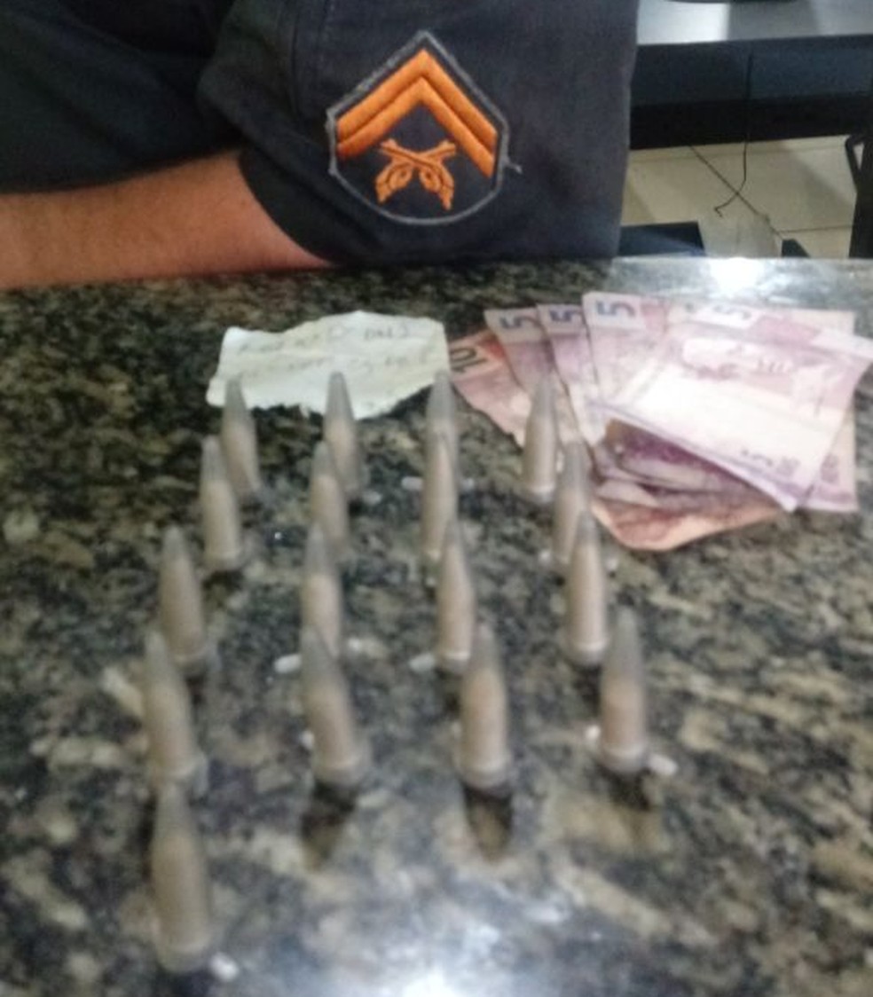 Mulher tenta fugir com cocaína e é presa em Angra dos Reis, RJ | Sul do Rio e Costa Verde | G1