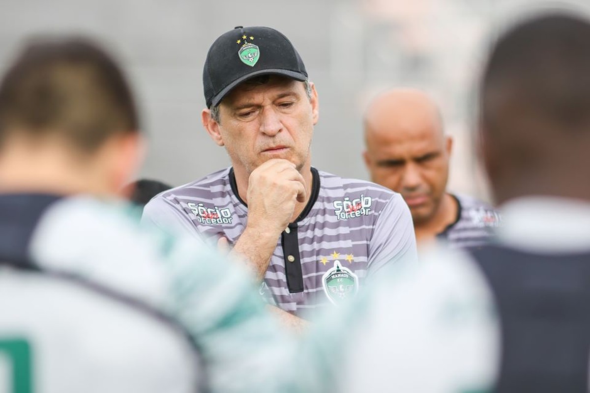 Fajardo mantém reuniões via vídeo à espera da Série C: "Vai ser assim ...