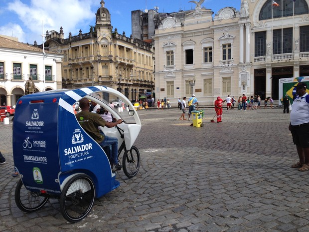 G1 - Velo-táxi entra em fase de testes no Centro Histórico; G1 testou ...