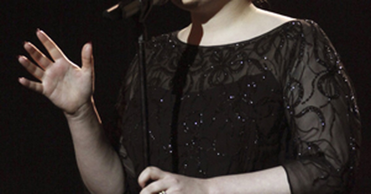 G1 - Adele diz que odeia festivais e tem medo de grandes públicos ...