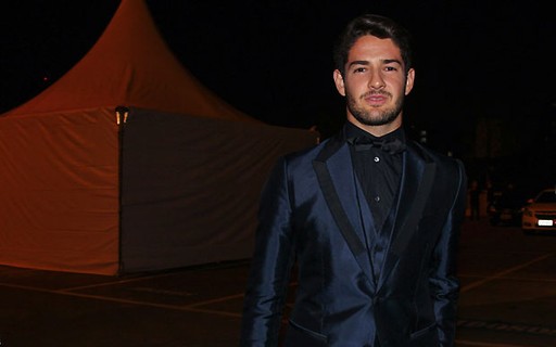 Sem Fiorella Mattheis, Alexandre Pato vai ao BrazilFoundation - Quem ...