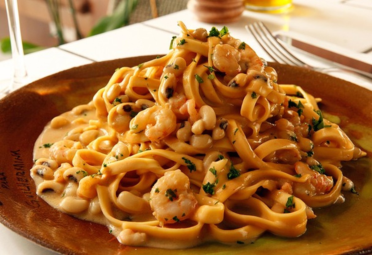 Sabe aquele talharim de todo dia? Aposte em ingredientes pra dar aquele ...