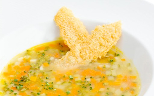 Sopa italiana é opção fácil de fazer para o inverno - Casa Vogue | Receita