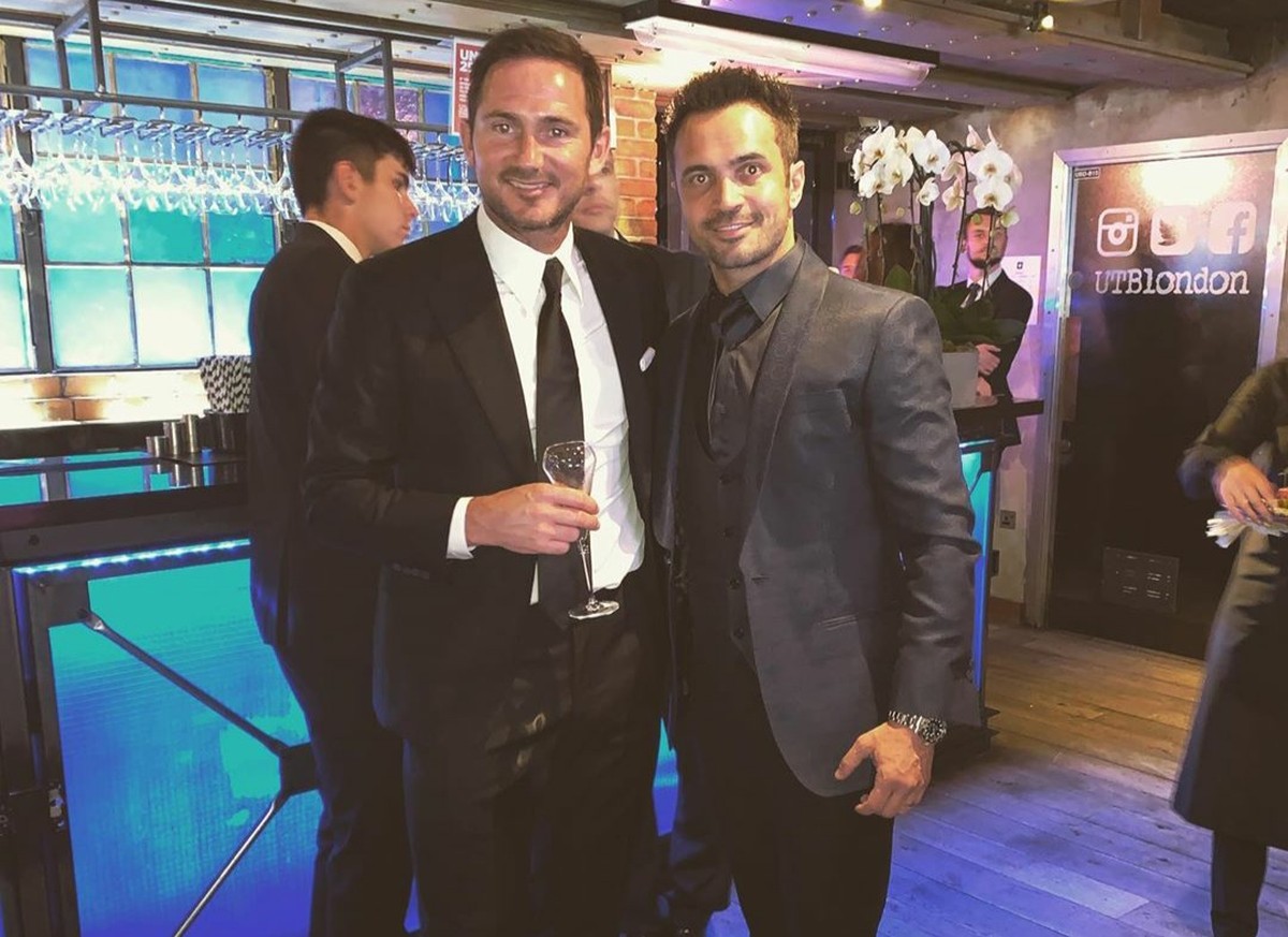 Falcão tieta Frank Lampard, técnico do Chelsea, em evento promovido ...