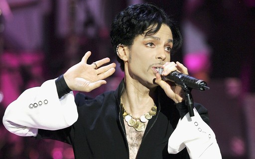 GALERIA: Relembre momentos da carreira de Prince