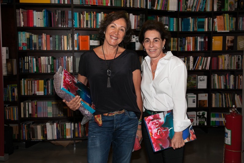 Noite de autógrafos: Sig Bergamin recebe convidados em São Paulo ...