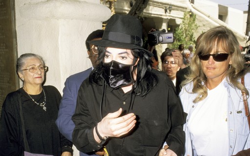 Ex-mulher e mãe de dois dos filhos de Michael Jackson revela em novo ...