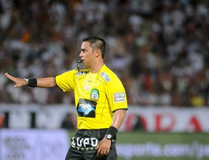 Gilberto Castro Júnior apita Náutico x Sporting na Arena Pernambuco ...