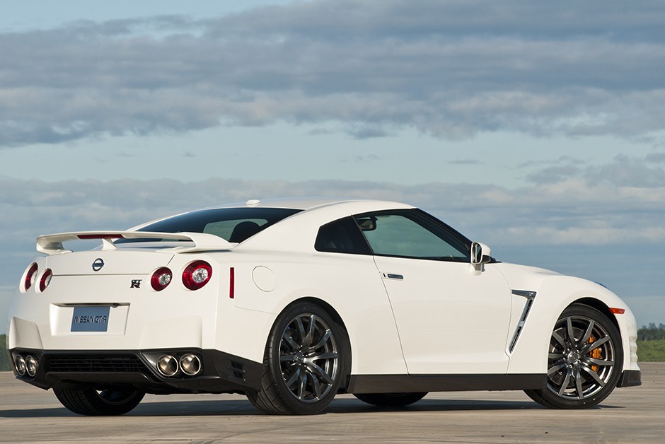 Nissan apresenta edição comemorativa do GT-R | Carros | autoesporte