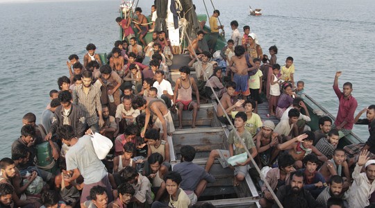 Malásia e Indonésia concordam em abrigar imigrantes à deriva por prazo ...