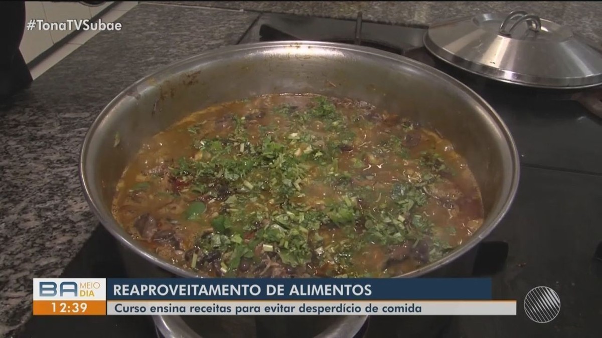 Curso gratuito ensina a fazer Moqueca de Feijoada; confira receita | Culinária | G1