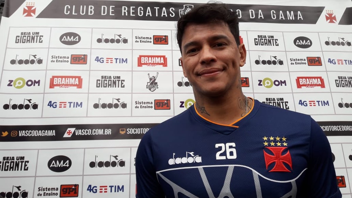 Giovanni Augusto cumpre rotina no Corinthians e ainda espera proposta ...