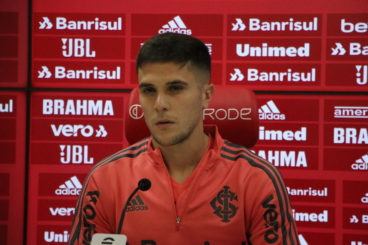 Bustos analisa rival na Sul-Americana e pede foco no Brasileirão antes ...