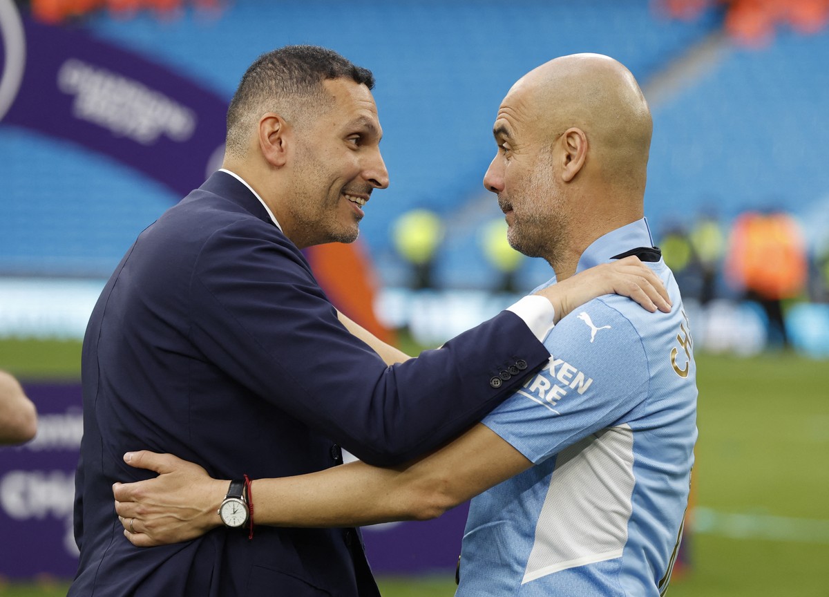 Presidente do Manchester City garante mais reforços para próxima ...