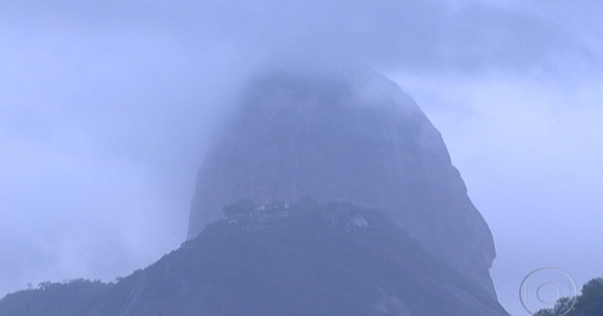 G1 - Encosta desliza no Morro da Formiga, na Zona Norte do Rio ...