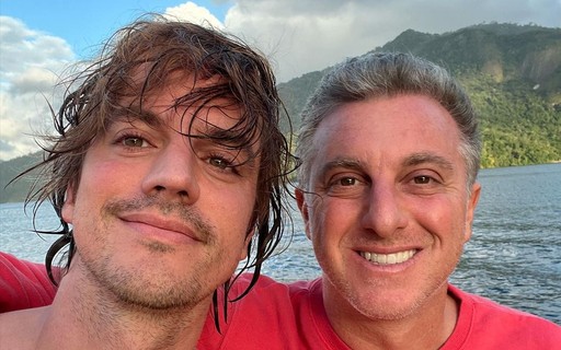 Fernando Grostein posta foto rara com Luciano Huck: 'Pensa num irmão ...