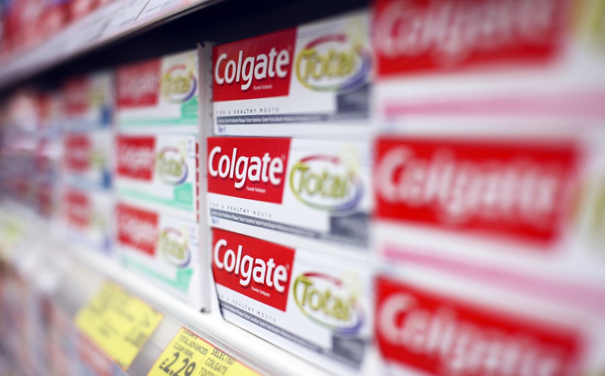 Colgate vai bem no Brasil, mas reduz lucro e receita no trimestre ...
