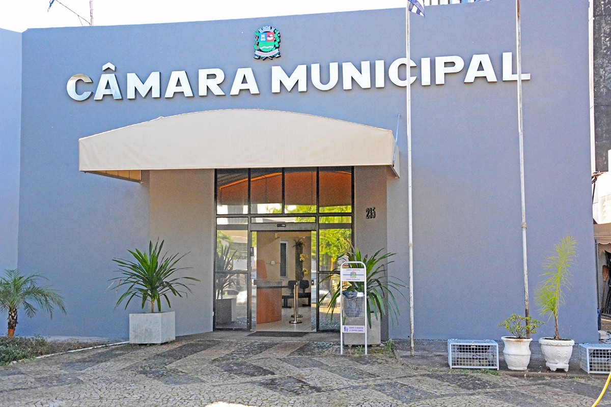 Lei que obriga leitura da Bíblia em inaugurações de obras da Prefeitura ...