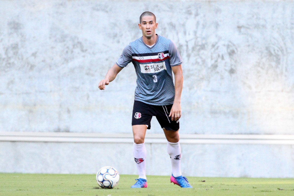 Em parceria com Augusto Silva, Sandoval mira sequência titular no Santa ...