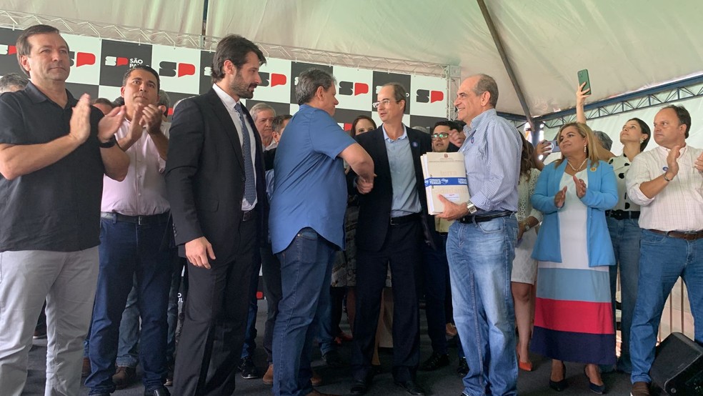 Governador Tarcísio De Freitas Promete Reativar Ferrovias No Oeste