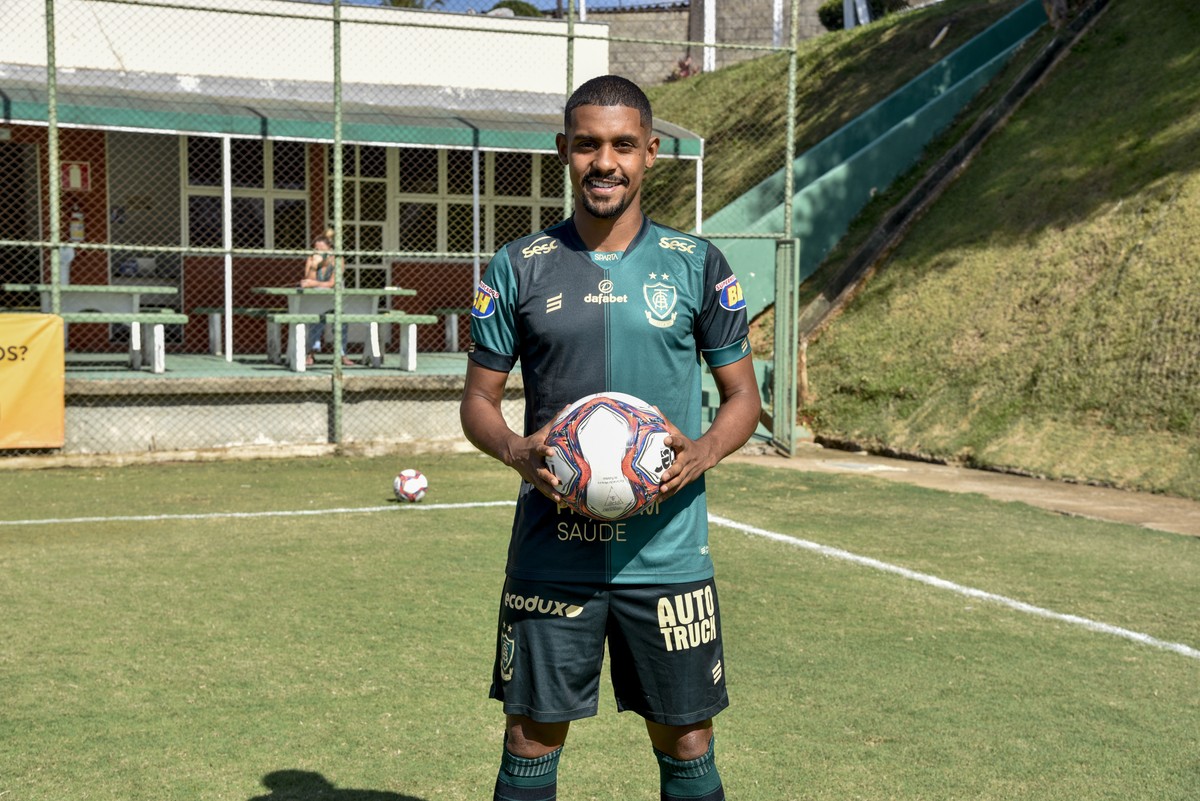 Ramon é apresentado pelo América-MG e celebra: "Oportunidade muito ...