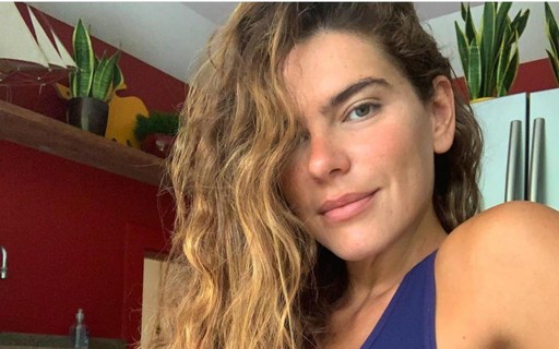 Mari Goldfarb comemora crescimento das madeixas com clique 'aleatório ...