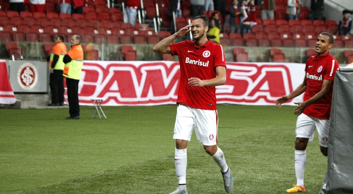 Réver segue programa de treinos nas férias e aposta em nova vida em 2016