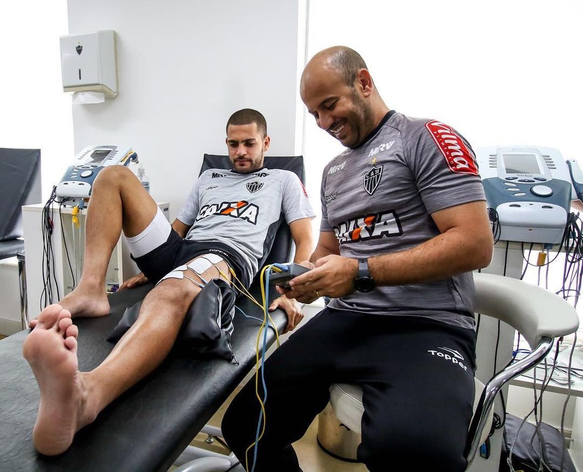 Mirando volta após Copa, Clayton celebra boa recuperação e nascimento ...