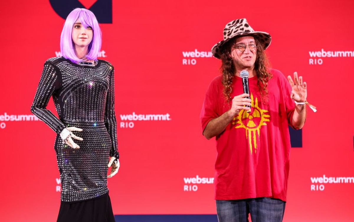 Robô rockstar Desdêmona se apresenta no Web Summit Rio; assista ao ...