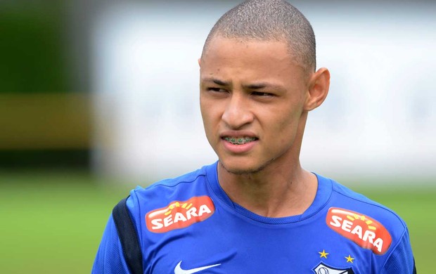 Neilton evita pensar em ida para a Europa e exalta relação com Muricy ...