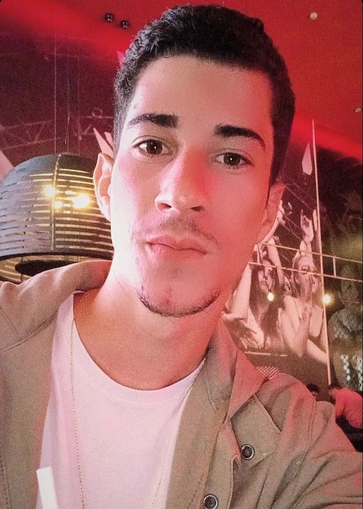 Jovem que morreu afogado no Lago de Furnas é enterrado em Arcos ...