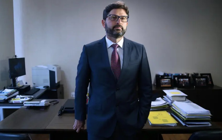 Nomeação de secretário internacional do Ministério da Economia é vetada ...