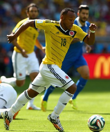 Atacante no início da carreira, Zúñiga se afirma na lateral da Colômbia ...