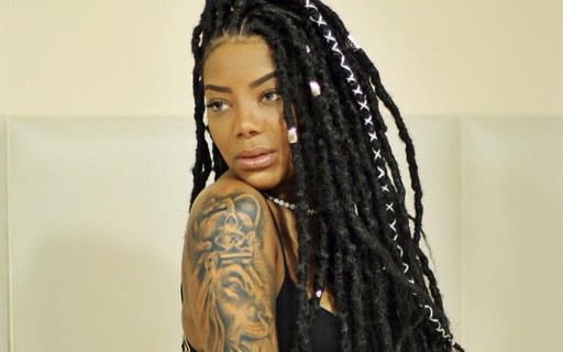 Ludmilla posa sexy de lingerie: "Esperando minha janta" - Vogue | gente