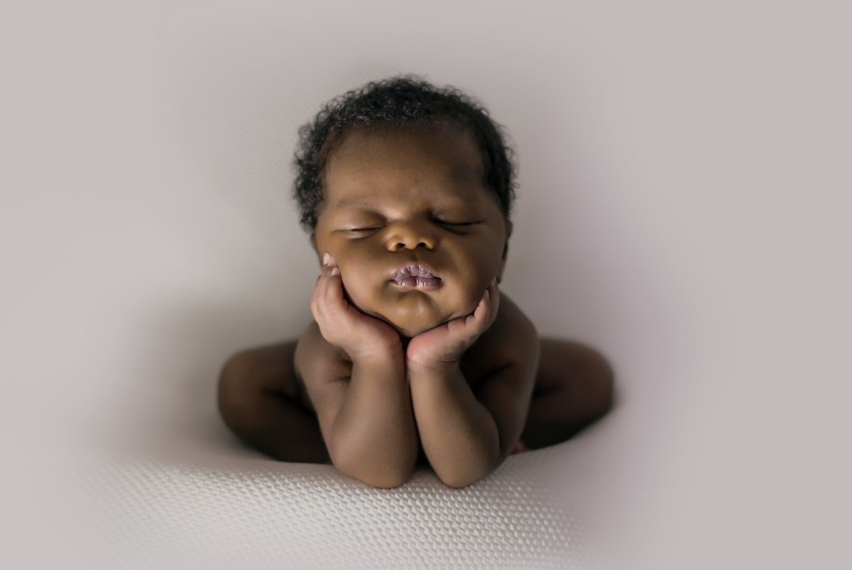 Bebê de casal haitiano que nasceu em calçada de Porto Alegre é ...